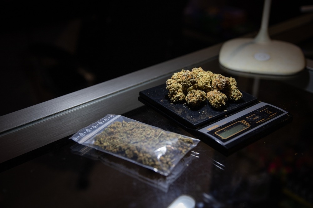 How much is a zip of weed? | Auto Seeds